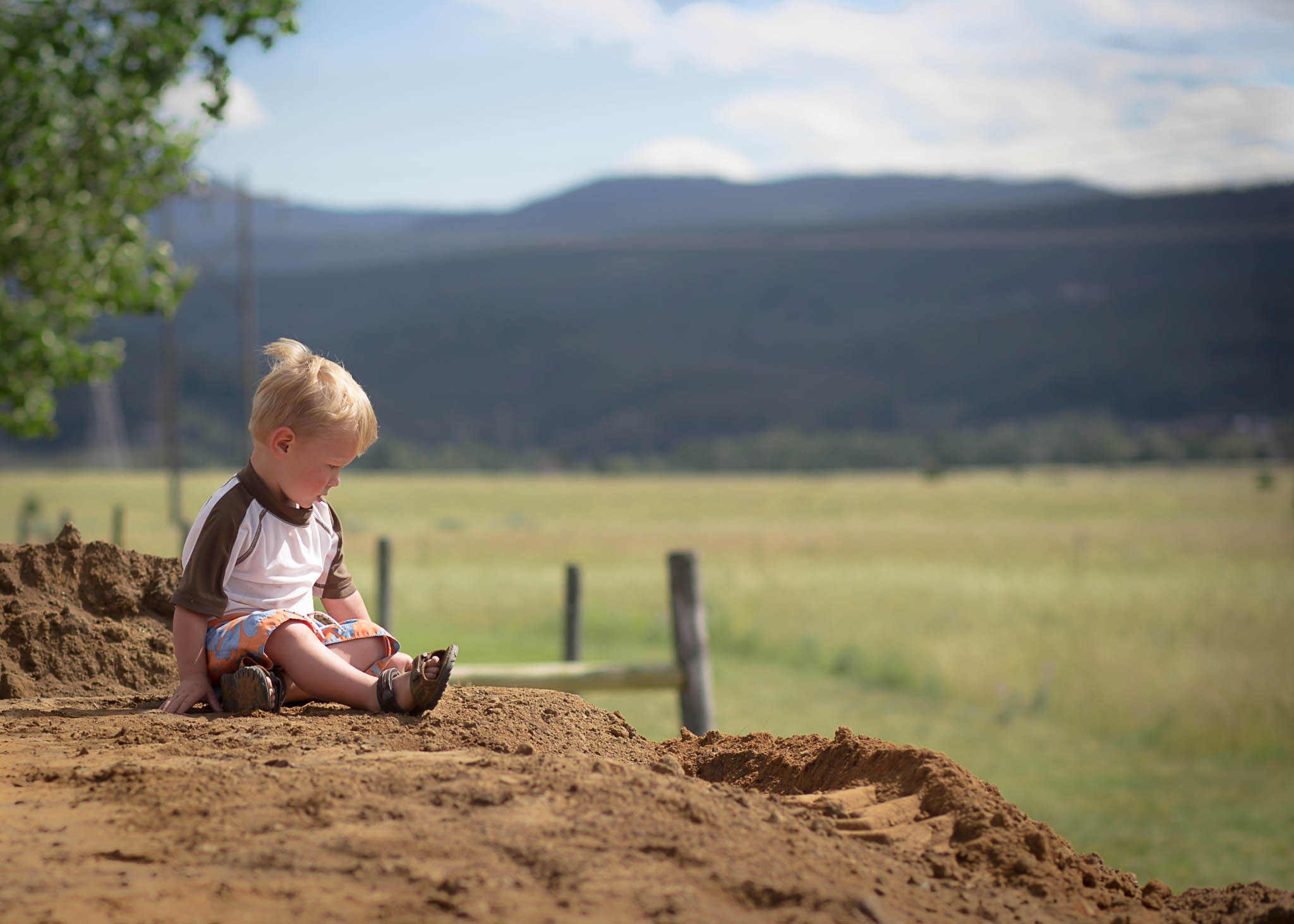 Outdoor Sessions with Babies? Yes!! | Photography by Michelle Kase